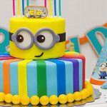 Bolo dos Minions - 31 modelos incríveis para sua festa - Imperdível!