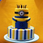 Bolo dos Minions - 31 modelos incríveis para sua festa - Imperdível!