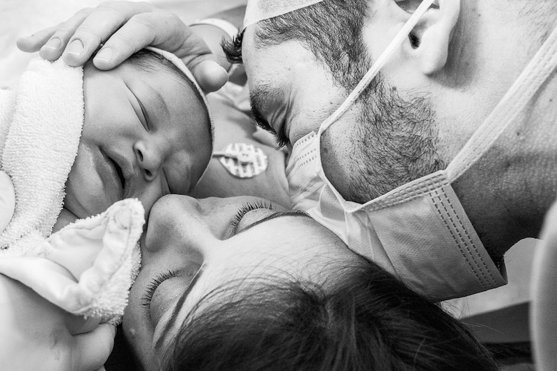 5 fotos que você deve fazer na maternidade